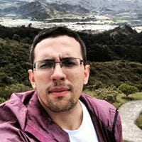 Ives Duque – Medium