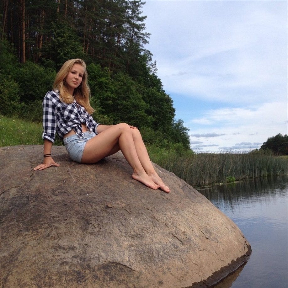 Alondra Whaley – Medium