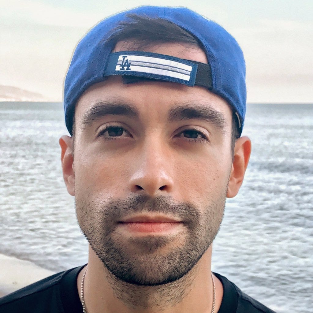 Max W – Medium
