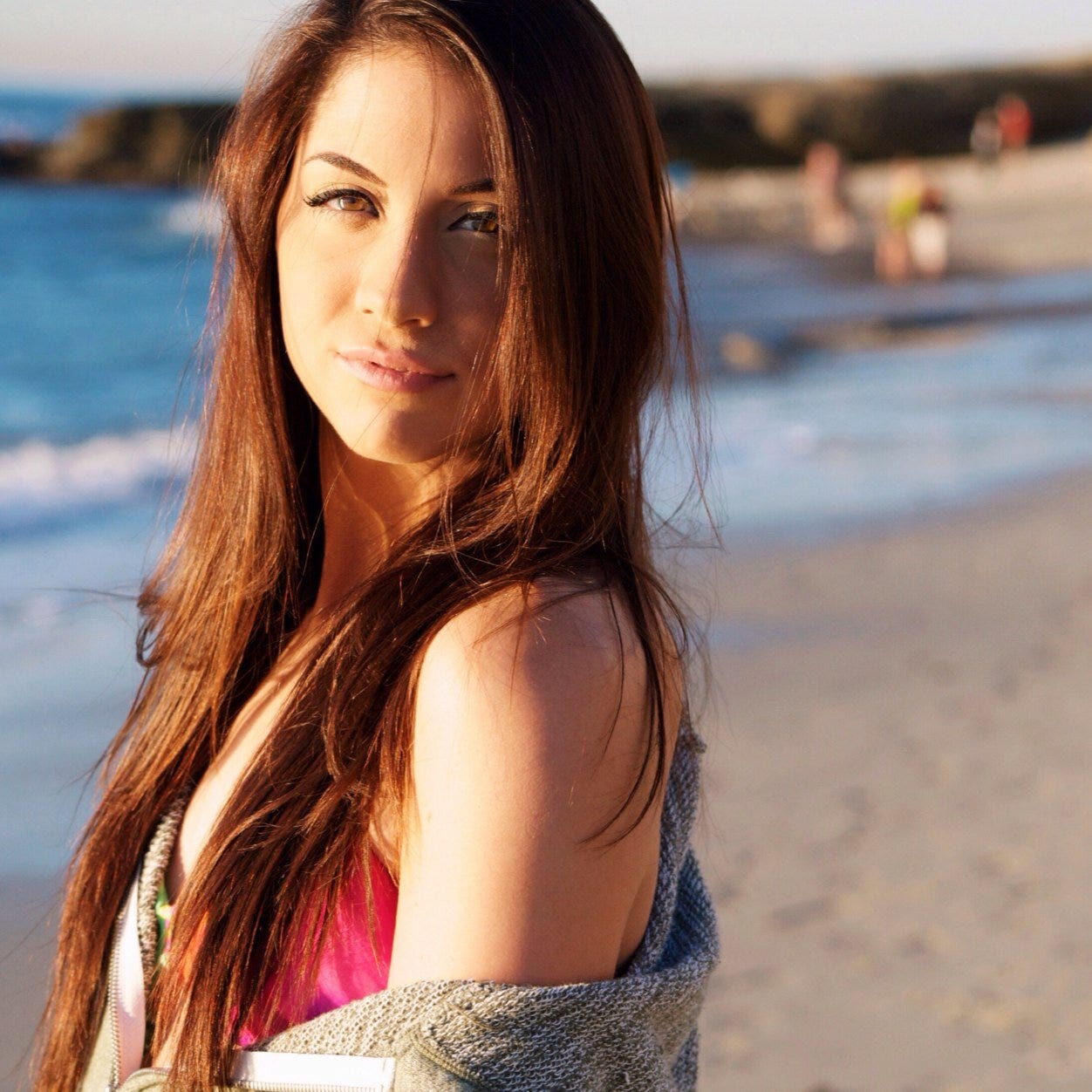 Jessica Hessica – Medium