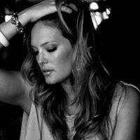 Jenn Lederer – Medium