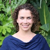 Jenny Lisefski – Medium