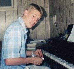 Alan Lindsay – Medium
