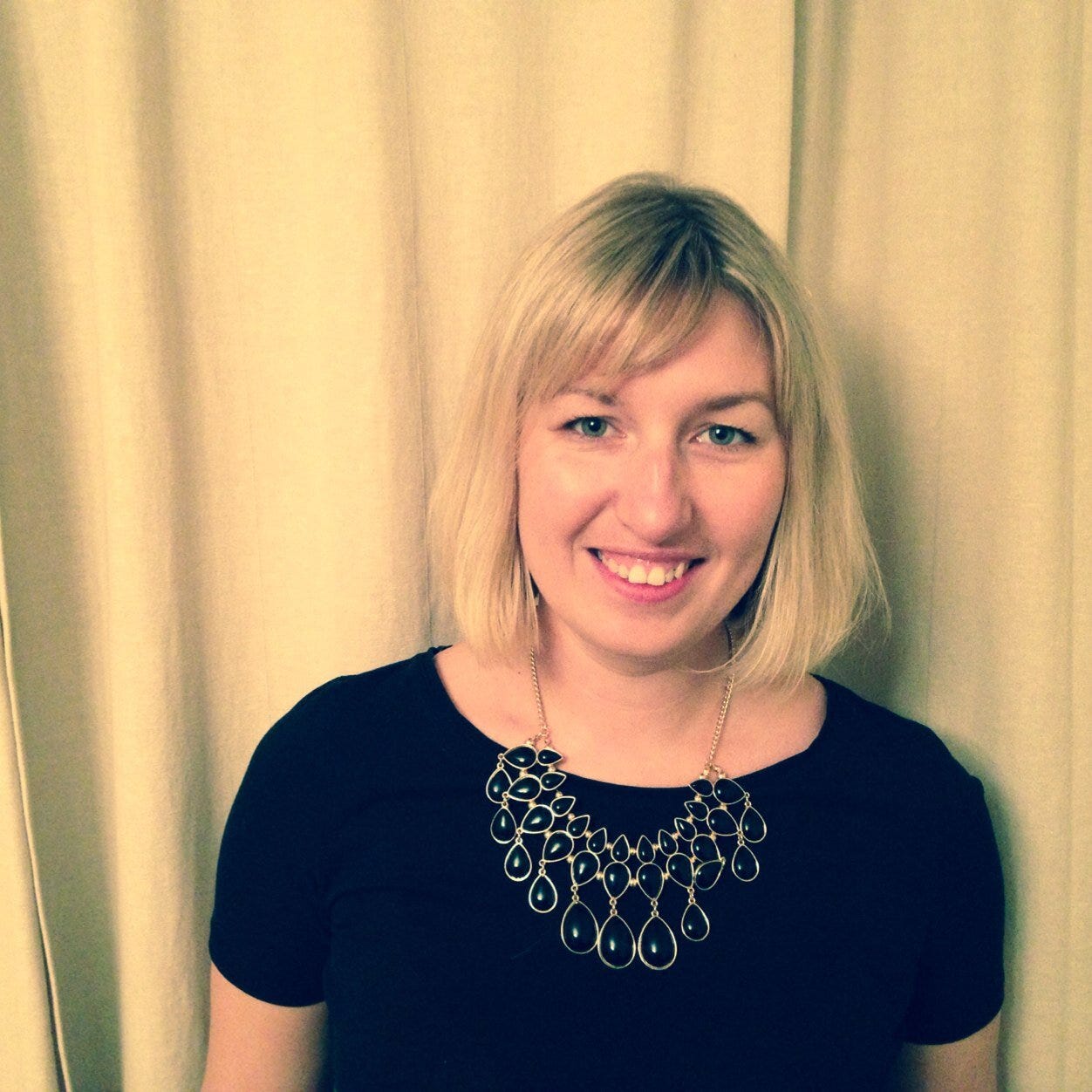 Alex Hazell – Medium