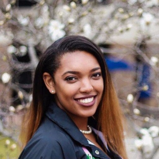 Tori Dickerson – Medium