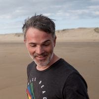 Robin Girard – Medium