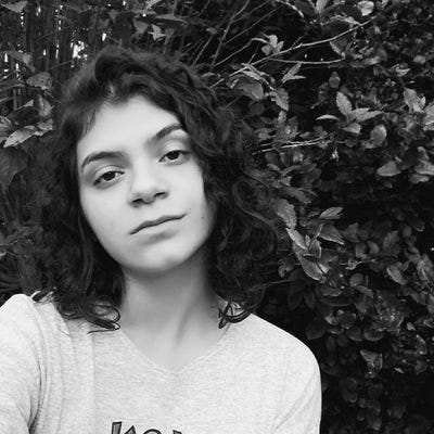 Eliane K. – Medium