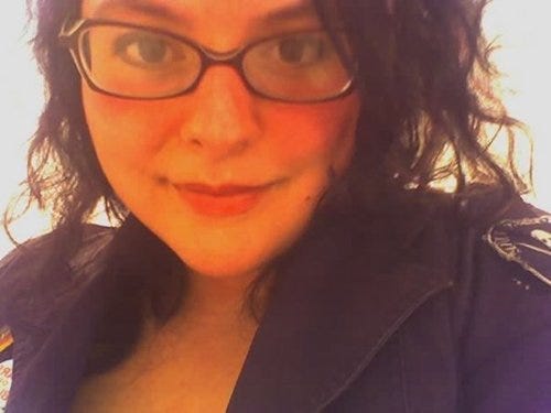 Eliece Hammond – Medium