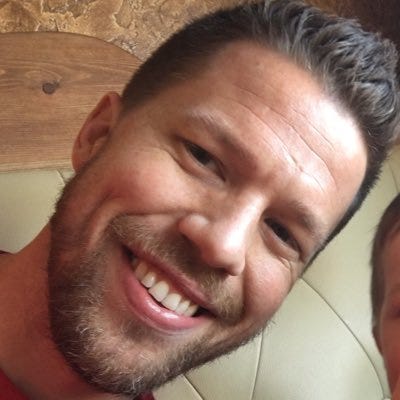 Jim Nikolai – Medium
