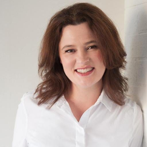 Kit McMahon – Medium