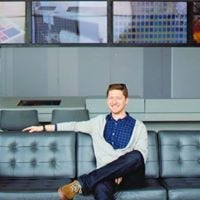 Eric Burdette – Medium