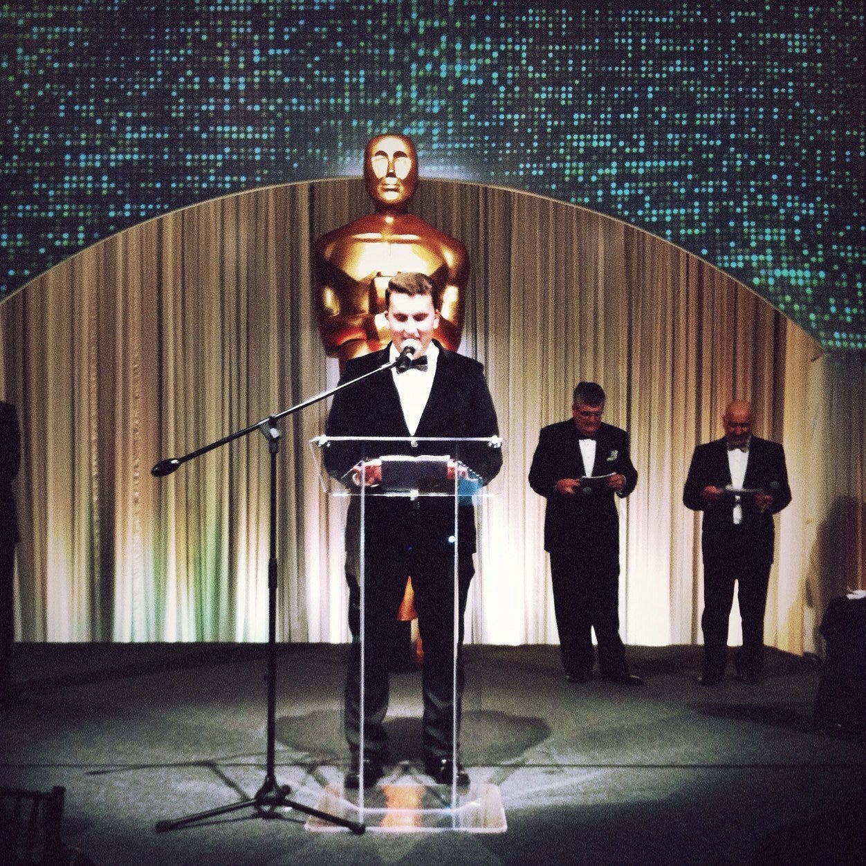 Nasser Al-Rayess – Medium