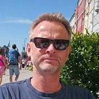 Michael Sandberg – Medium