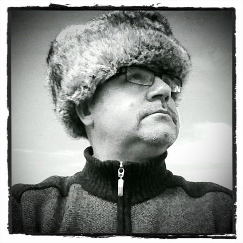 Luis Moret – Medium