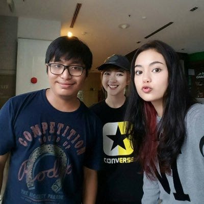 Moe Hein Kyaw – Medium