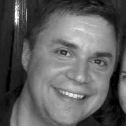 Scott Gatz – Medium