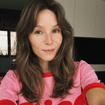 Anna Dorsey – Medium