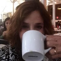 Elissa Dreyfuss Greene – Medium