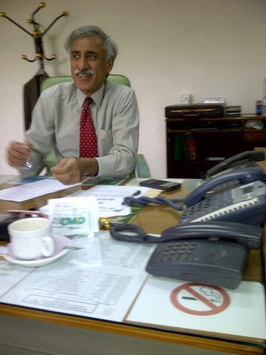 Mansoor Bin Kafil – Medium