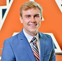 Tyler Ray – Medium