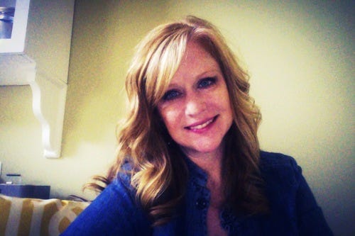 Julie Mathers – Medium