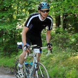 Alex Sweeting – Medium