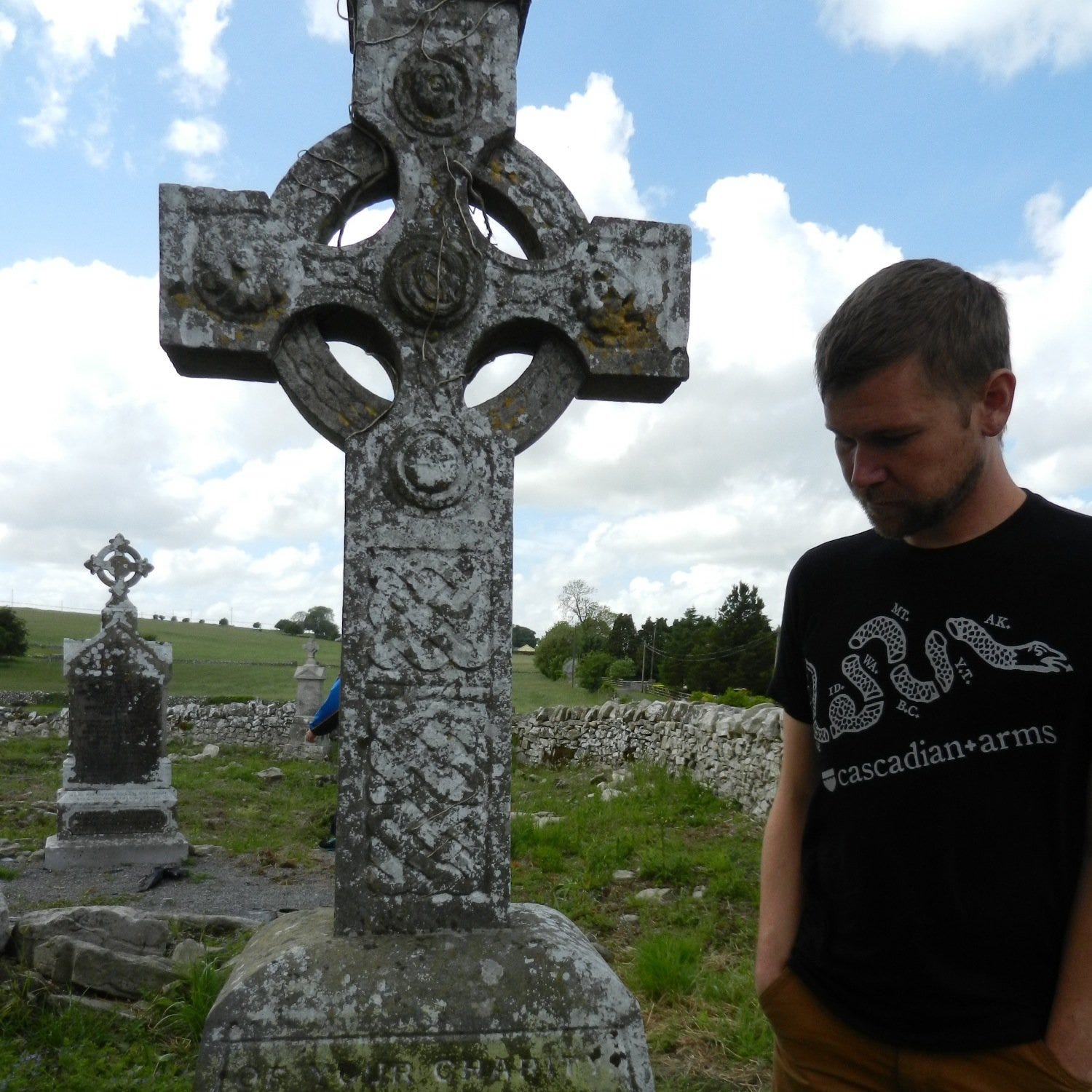 Cathasach Ó Corcráin – Medium