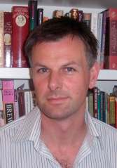 Justin Deaville – Medium