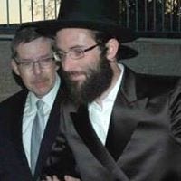 Aharon Dovid Tuttle – Medium
