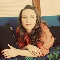 Erin Connors – Medium