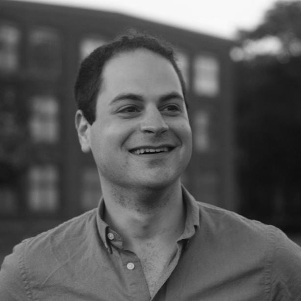 Zack Bloom – Medium