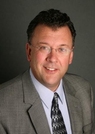 Michael Gordon – Medium
