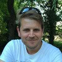 Damian Andrews – Medium