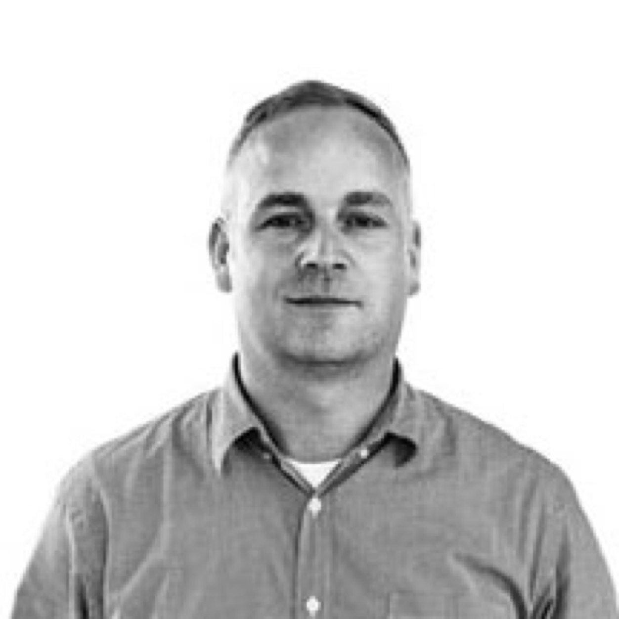 Joe Dee – Medium