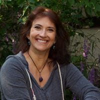 Roberta Laurie – Medium