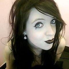 Lottie Bevan – Medium