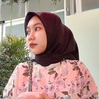 Mona Jatilia – Medium