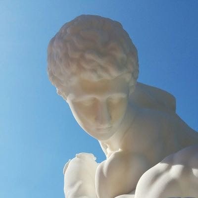 arielle marom – Medium