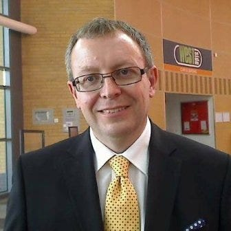 Robert Moir Official – Medium