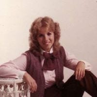 Lisa Werner Carr – Medium