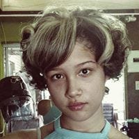 Déna Jansen – Medium