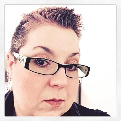 Laura Innis – Medium