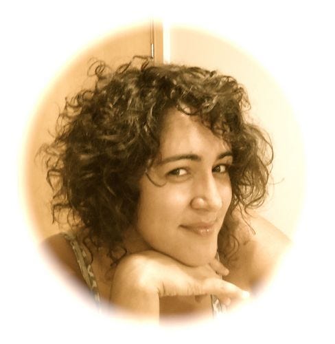 Luciane Araujo – Medium