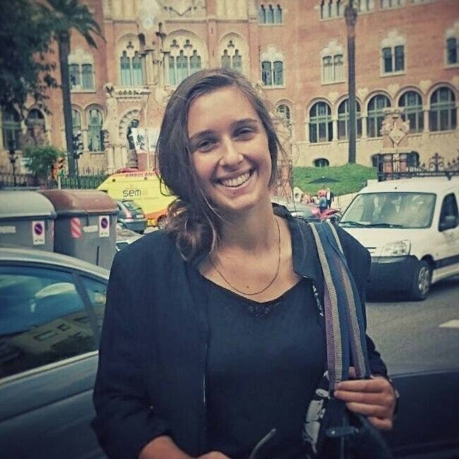Laura Zuffi – Medium