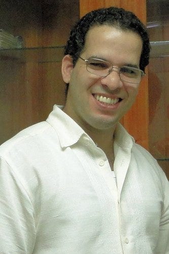 Yohan Pérez-Moret – Medium