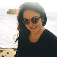 Rae Porter – Medium