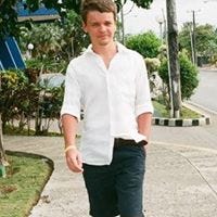Roman Garin – Medium