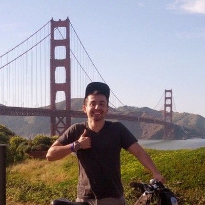 Alex Cevallos – Medium
