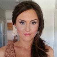 Yulia Romanowski – Medium