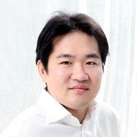 Seong Yong Cho – Medium